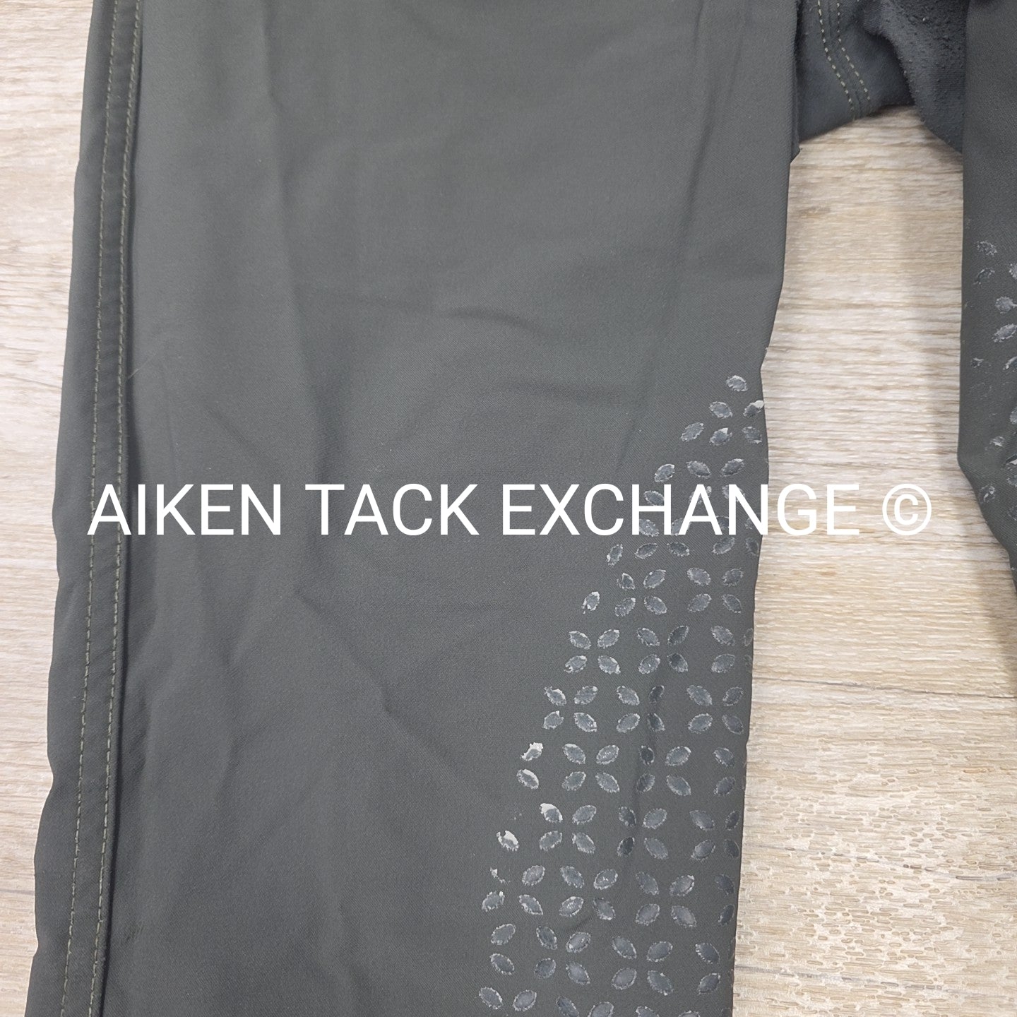 BARGAIN BUNDLE: 2 Pair Ovation Aqua X Silicone Grip Knee Patch Breeches ...