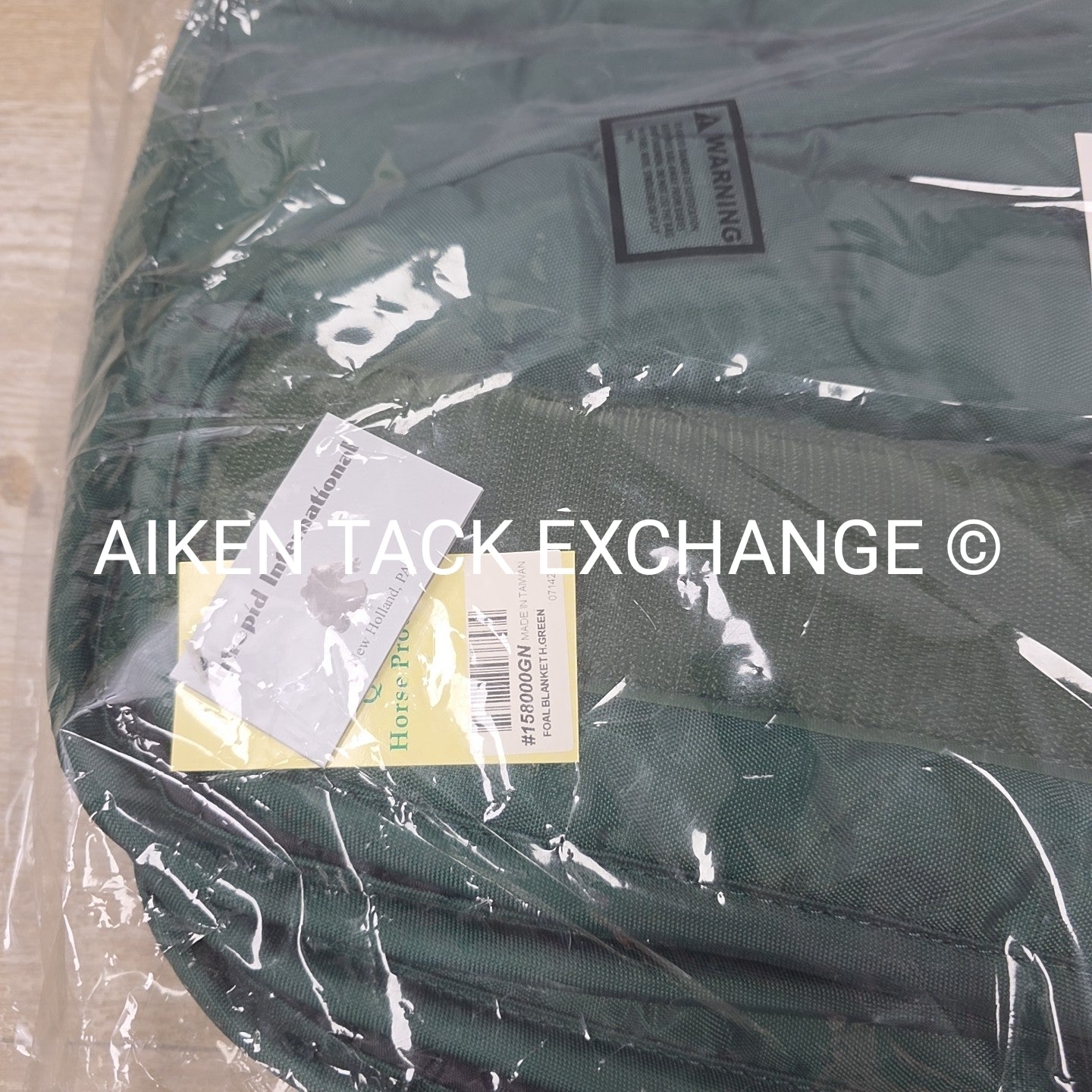 Intrepid International 280g fil Adjustable Turnout Blanket, Foal (28-44 ...