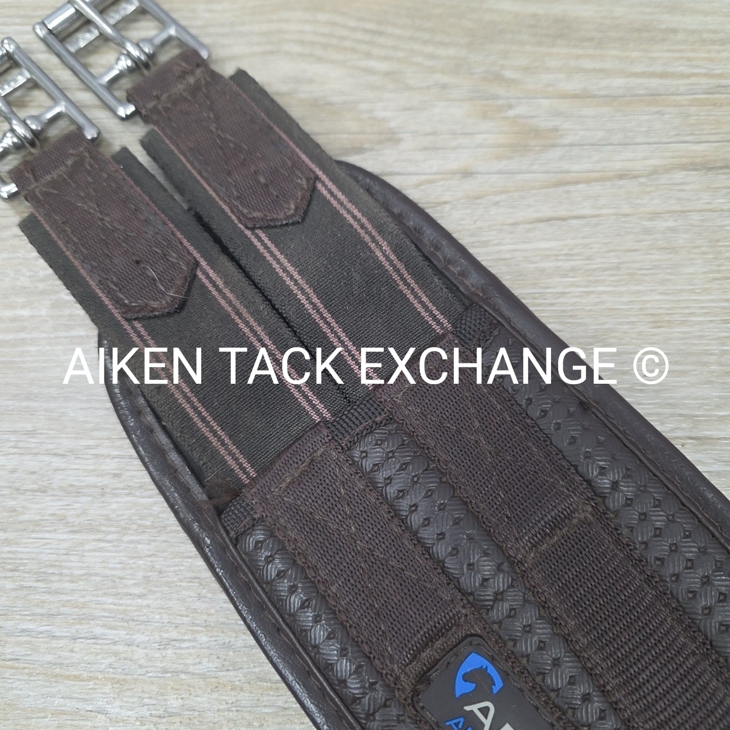 Shires Arma Anti-Chafe Contour Girth with Double End Elastic, Brown, 46 ...